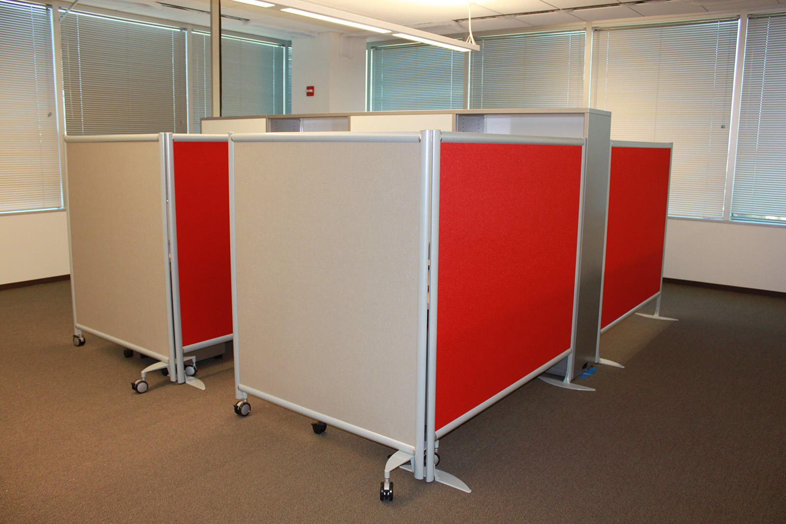Desk Privacy Panels | Custom Room Dividers | Office Cubicle Solutions