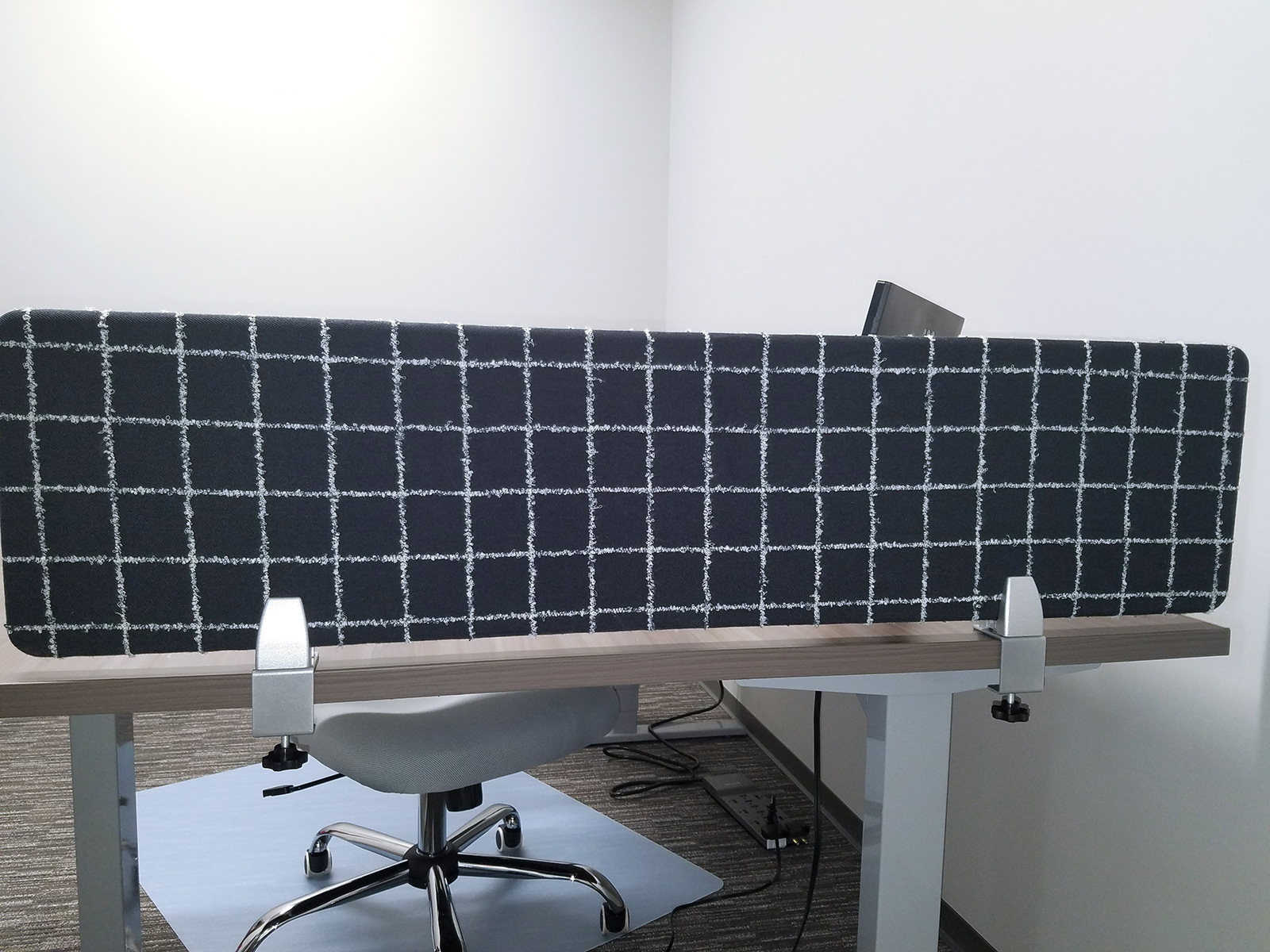 Desk Privacy Panels | Custom Room Dividers | Office Cubicle Solutions