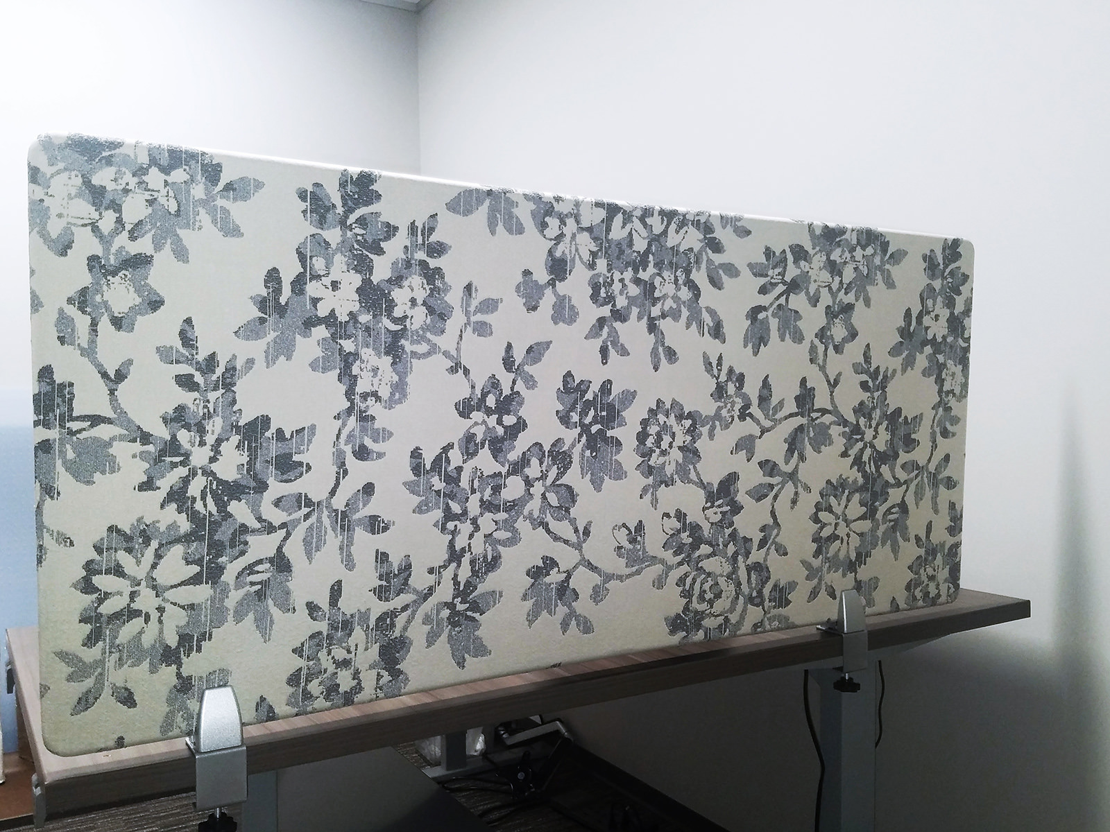 Desk Privacy Panels | Custom Room Dividers | Office Cubicle Solutions