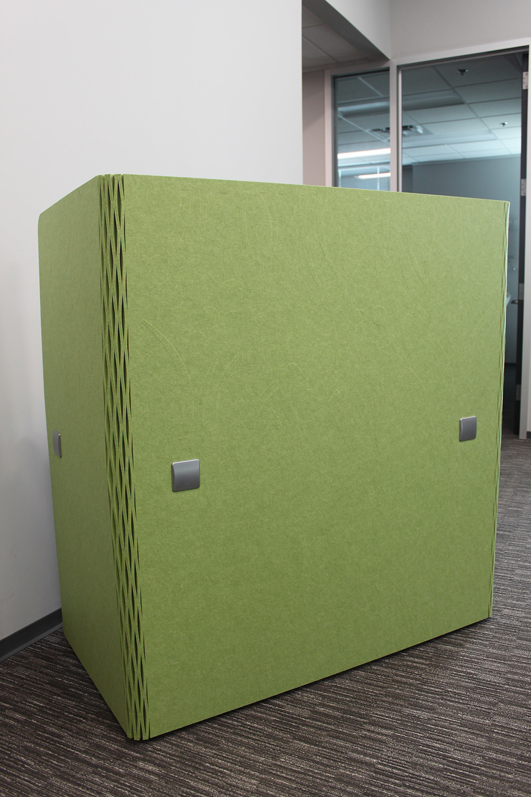 Desk Privacy Panels | Custom Room Dividers | Office Cubicle Solutions