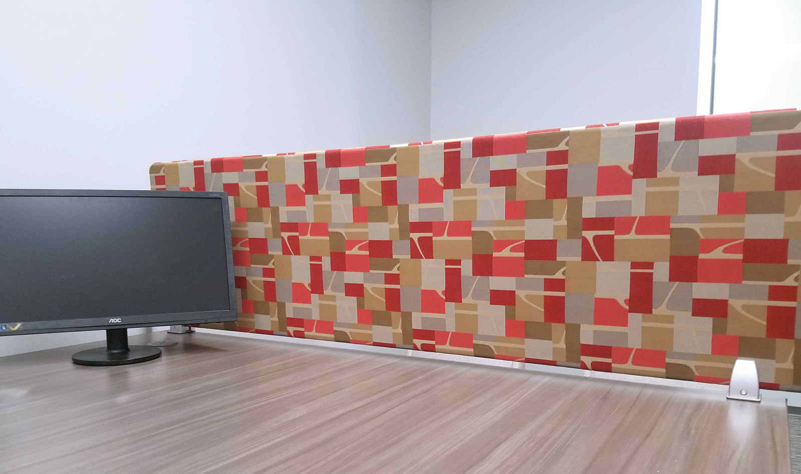Desk Privacy Panels | Custom Room Dividers | Office Cubicle Solutions